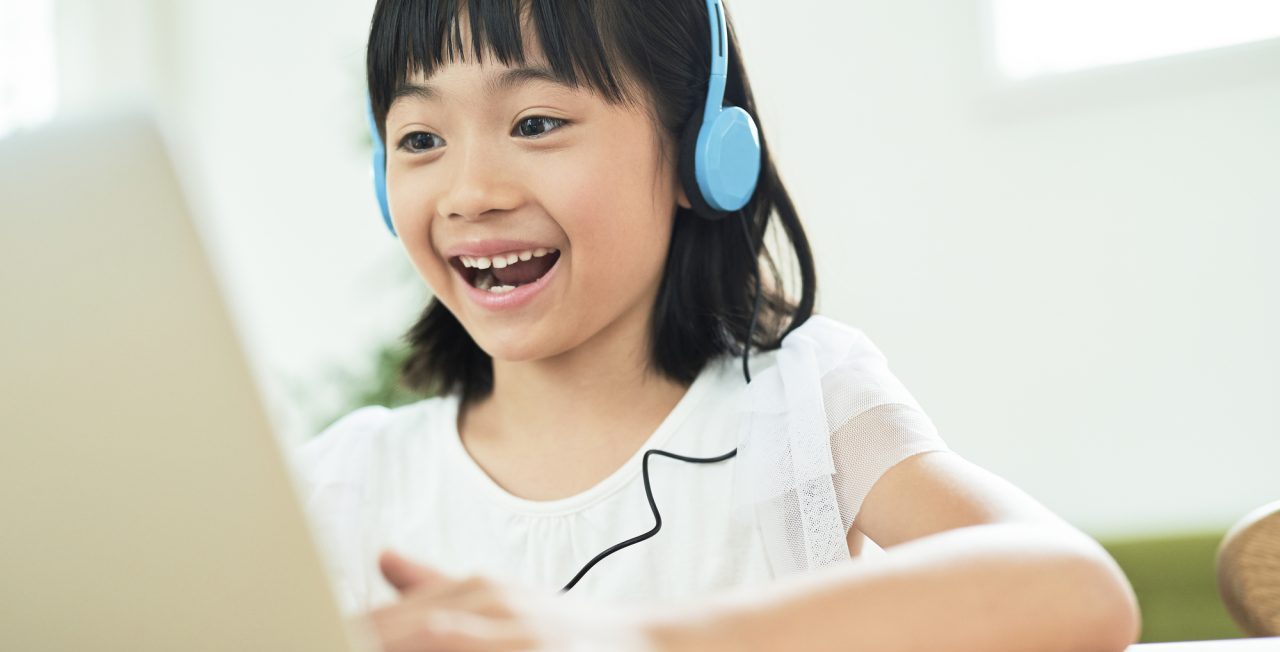 子供のための【オンライン英会話】日本人講師を選ぶメリット・デメリットとは？| Kimini英会話