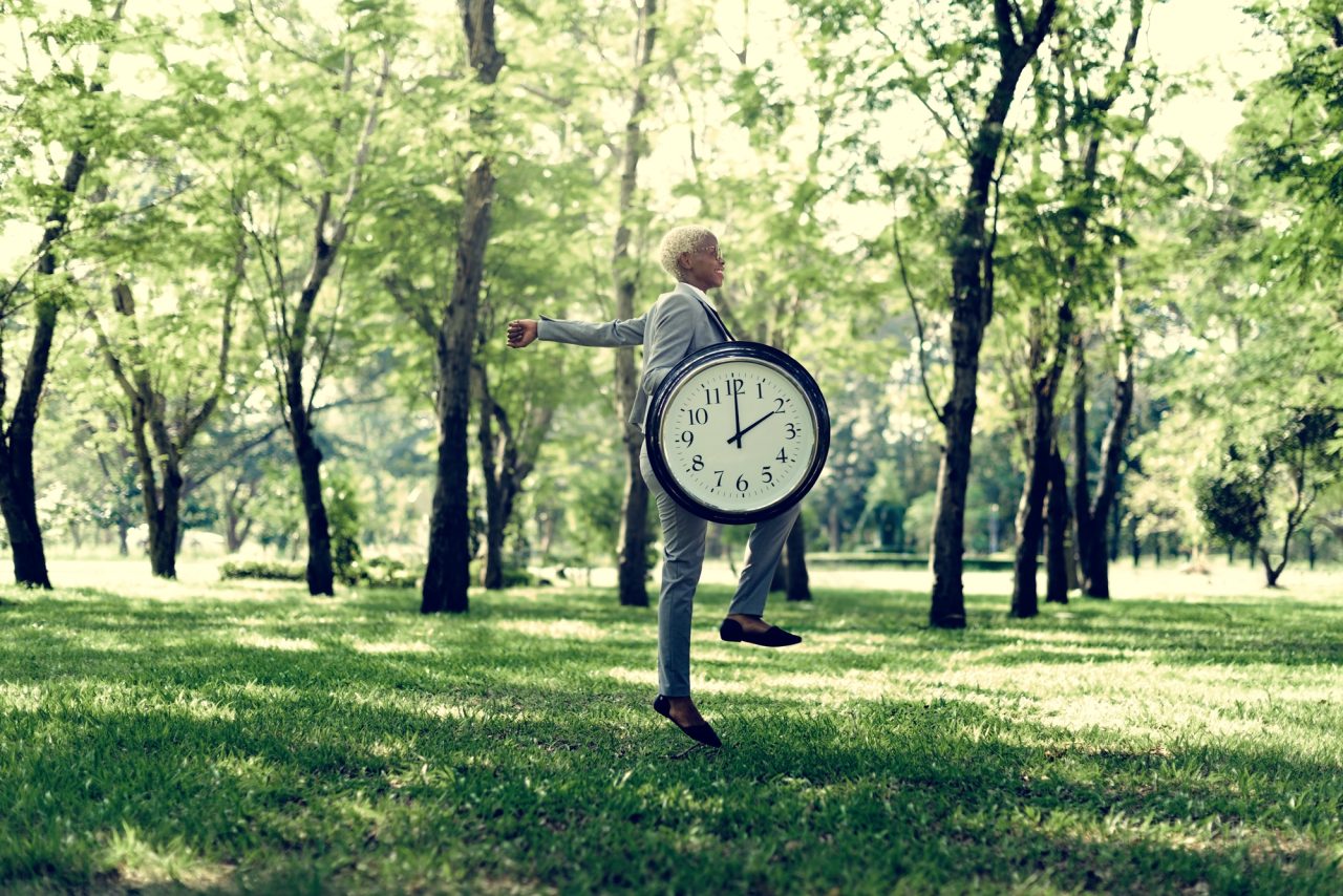 「タイミング」の英語を使いこなそう。timingとtimeをフルに使って表現| Kimini英会話