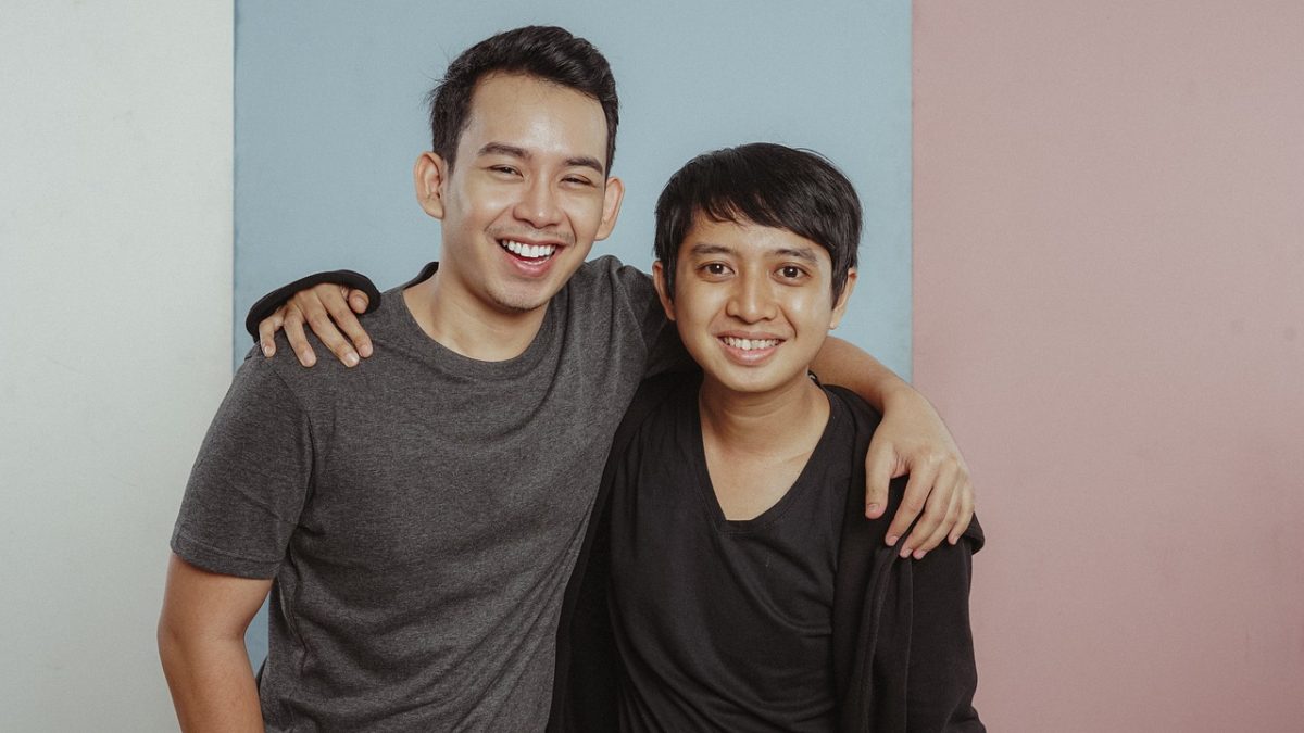 “Buddy”の意味って何？友達や”Friend”との違いも紹介| Kimini英会話