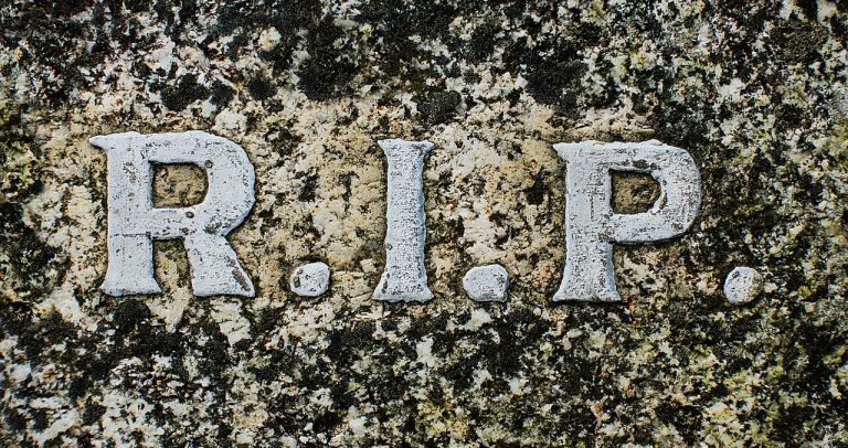 「rip」の意味って何？ネットスラングやrip関連フレーズ、R.I.P.を正しく知るための解説| Kimini英会話