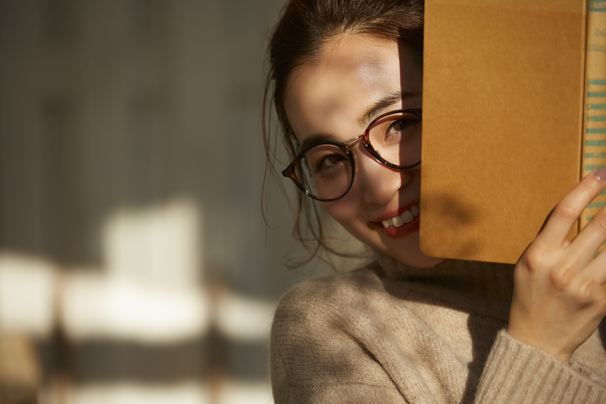 【hide】の意味とは？隠す・隠れる・かくれんぼの英語を例文で紹介| Kimini英会話