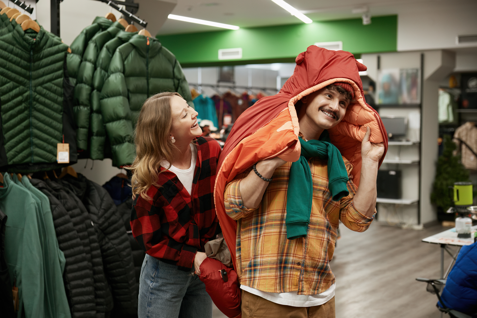 アウトドアウェア売り場店員の仕事を英語で説明！業務内容や日本のアウトドア文化をわかりやすく紹介| Kimini英会話